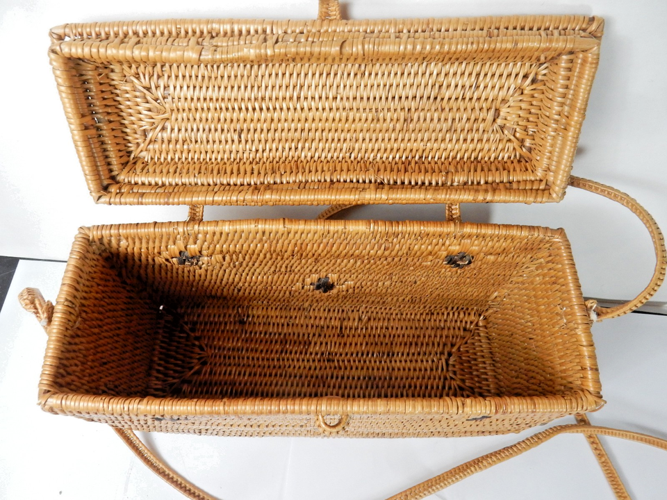 Vintage Sweetgrass Purse, Basket, Hand Bag, Shoulder Strap, Clasp ...