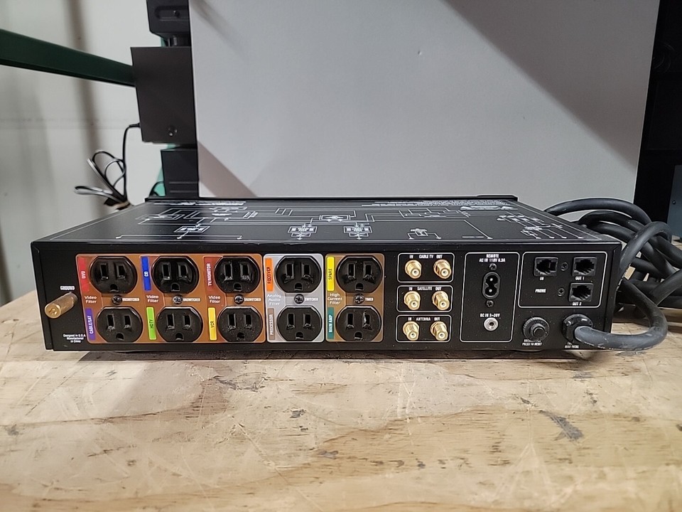 Working Monster Power HTS 2600 MKII Home Theater Reference Power Center ...
