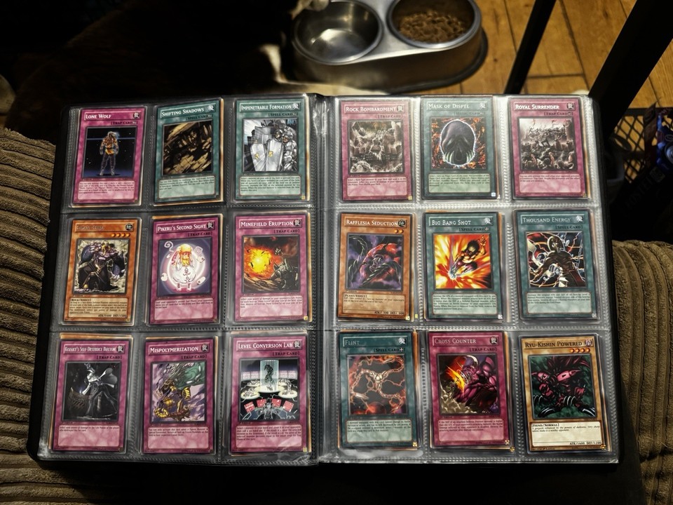 Yu-Gi-Oh! TCG Collection Binder 180 Holo Cards Random Selection Some ...