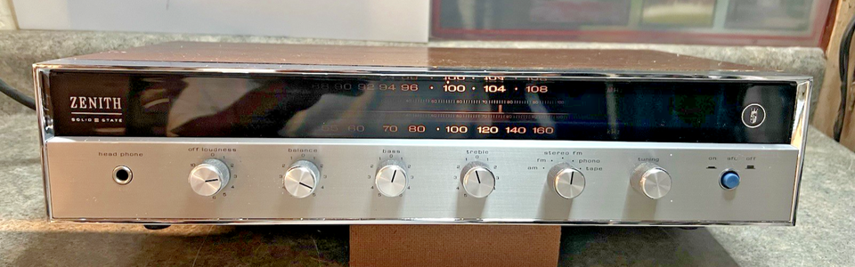 ZENITH Solid State AM/FM Tuner Receiver. Model C440. Vintage Receiver ...