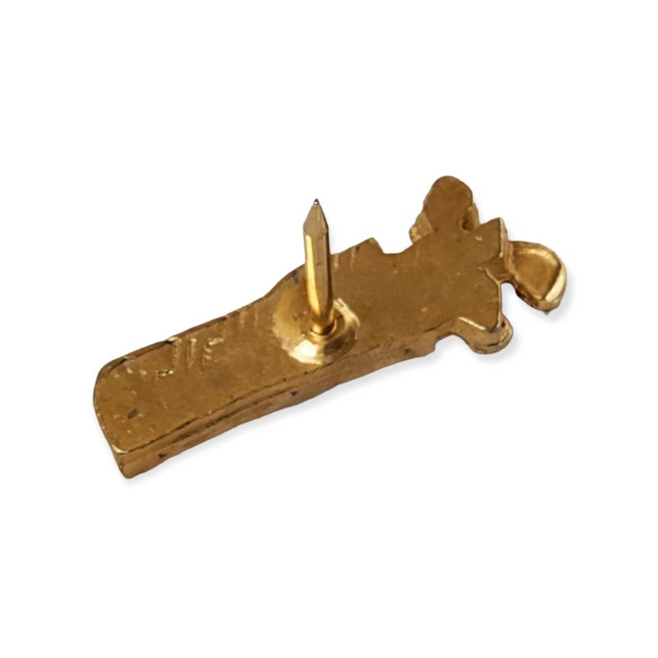 Gold Toned Golfers Lapel Pin | eBay