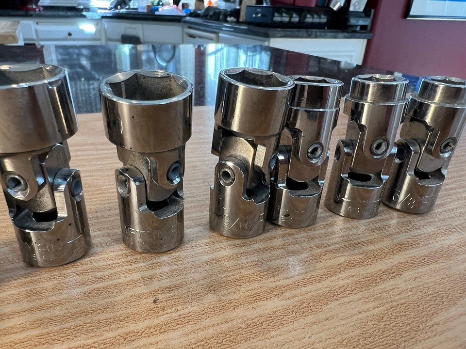 Craftsman G Series 3/8 Drive 7-Piece SAE 6-Point Universal Swivel ...