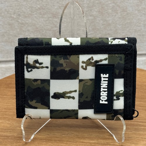 Fortnite Graphic Wallet Trifold Camo Checkered Boys Mens Black white ...