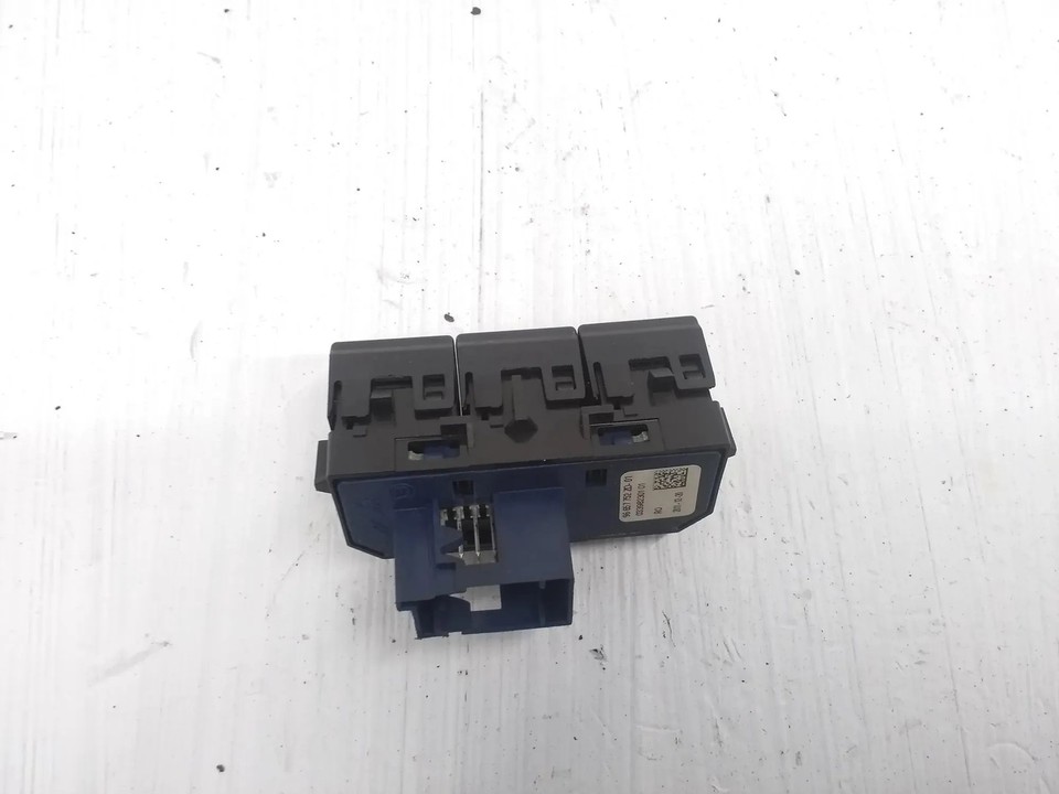 PEUGEOT 508 SW Brake System Control Unit 96657752ZD 1.56 Diesel 2012 ...