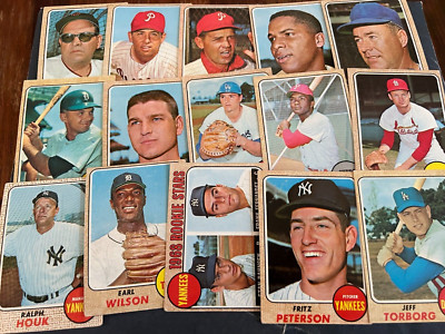 Lot of 28 Topps 1968 Basebal cards- 25 Different..VG/VG+....See Scans ...