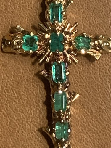 trunk rustic cross 18 kt gold whit 7 natural stone colombian emerald ...