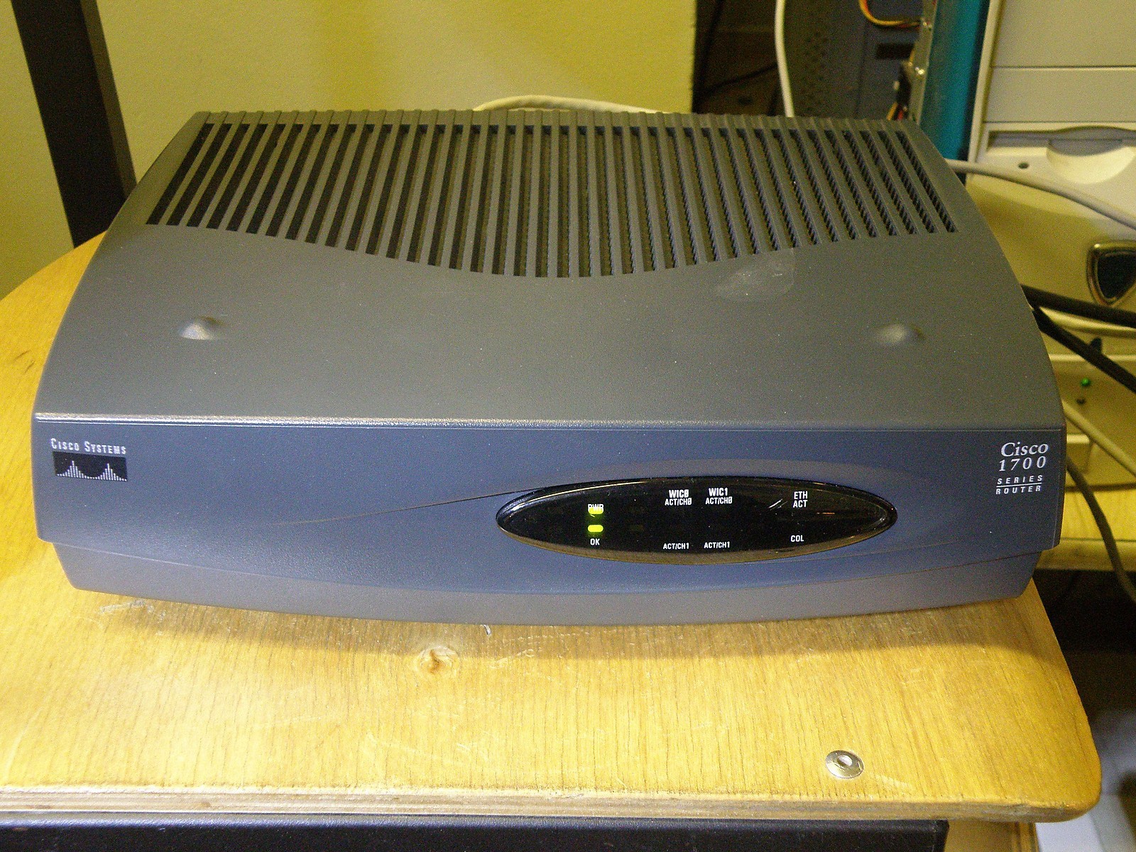 Cisco 1721 Modular Access Router Wired 10/100Mbps 1700 Series - NO PSU ...