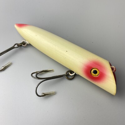 Vintage - Salmon Plug