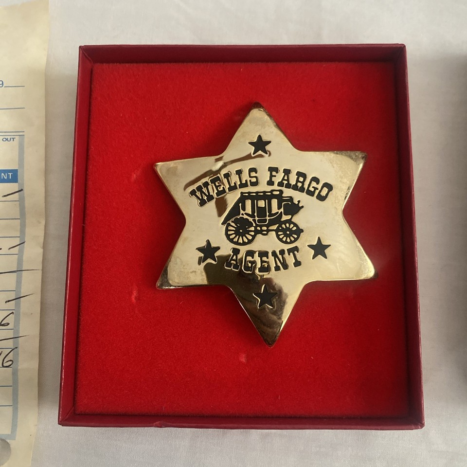 Wells Fargo Agent Star Lapel Pin Gold Tone Western Badge Bank ...