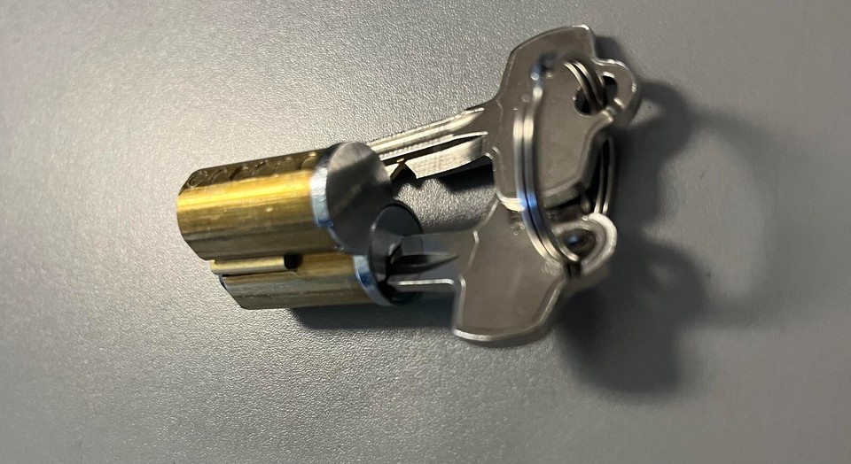 Best / Arrow / Falcon IC (interchangeable) Core 6-pin A Keyway w/ 2 ...