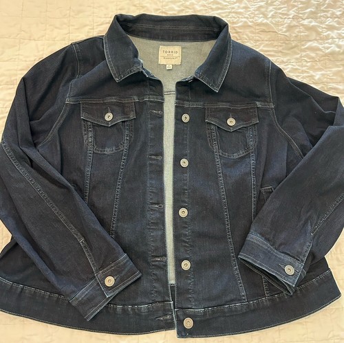 Torrid Jean Jacket Womens 4 Plus 4X Blue Button Up Trucker Denim | eBay