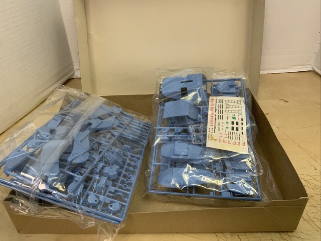 Revell Robotech Changers Trigon Model Kit Damaged Box for sale online ...