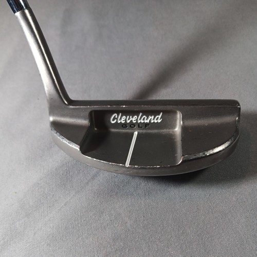 Cleveland Golf Classic 2 Putter. Right-Handed. 34 inches. Lie 70* Loft ...