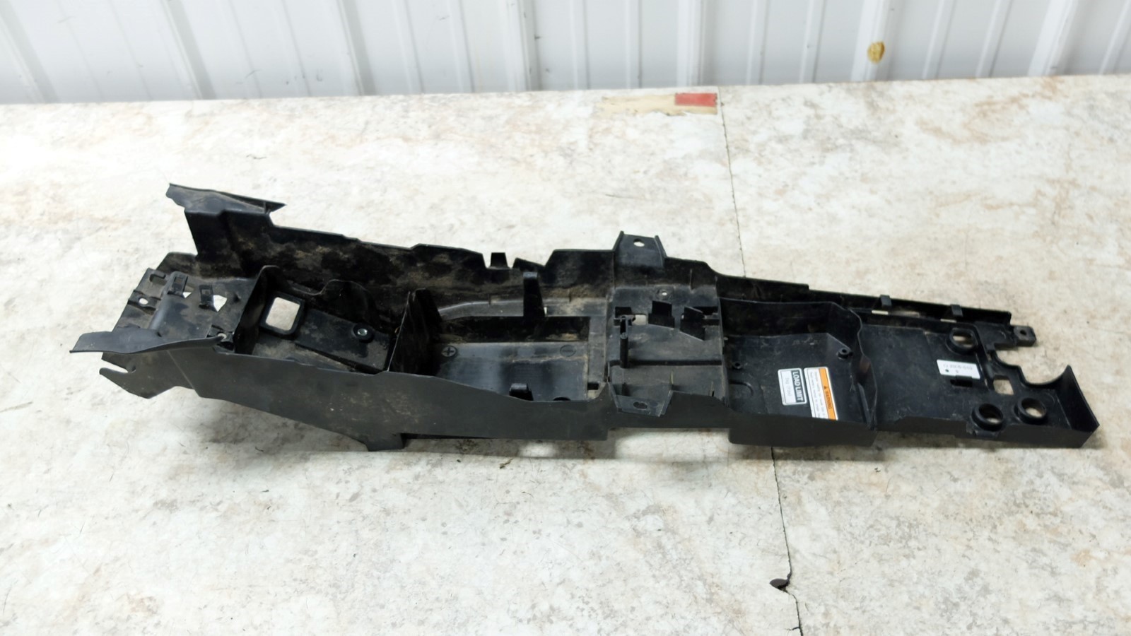 15 FJ09 FJ-09 FJ 09 900 Yamaha rear back inner fender tray | eBay