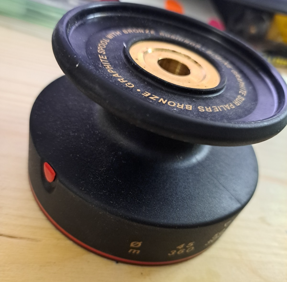 Mitchell 83527 Large Capacity Graphite with Bronze SPOOL 498 PRO in box ...