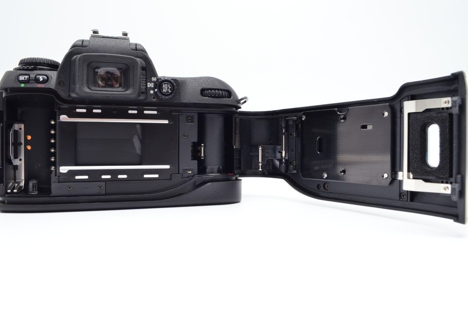 NEAR MINT Nikon F80S AF Film Camera w/ AF NIKKOR 35-80mm F4-5.6D Black ...