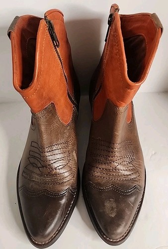 Mia Two Tone Brown & Burnt Orange Booties Leather Cowboy Short Boots Sz ...