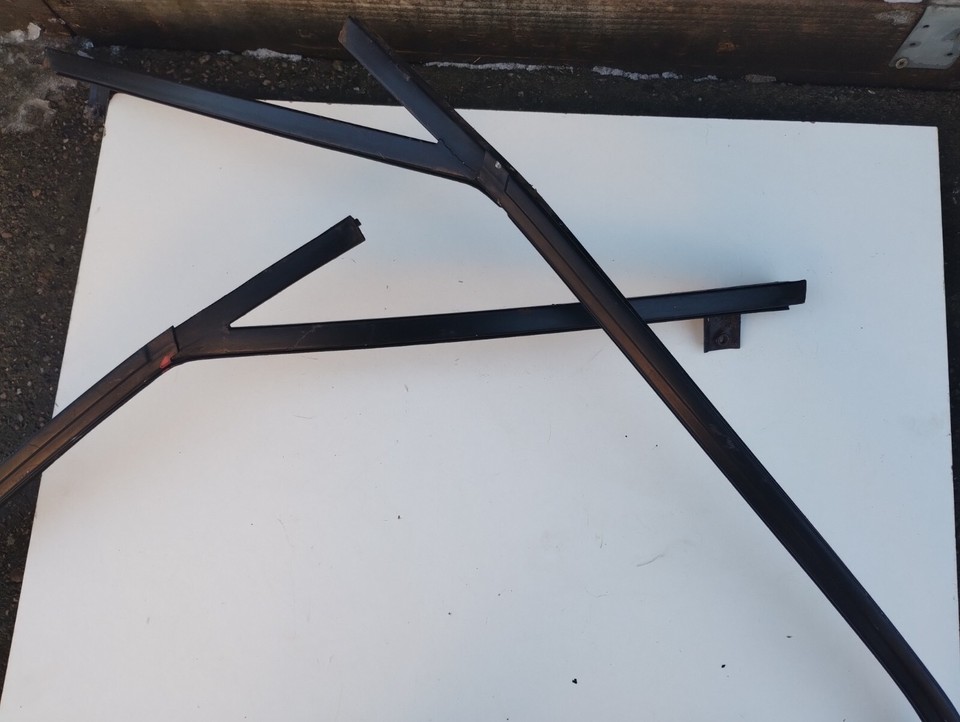 Ford Capri mk3 Laser Ghia Sport 2.8i door frames 1 pair collection only ...