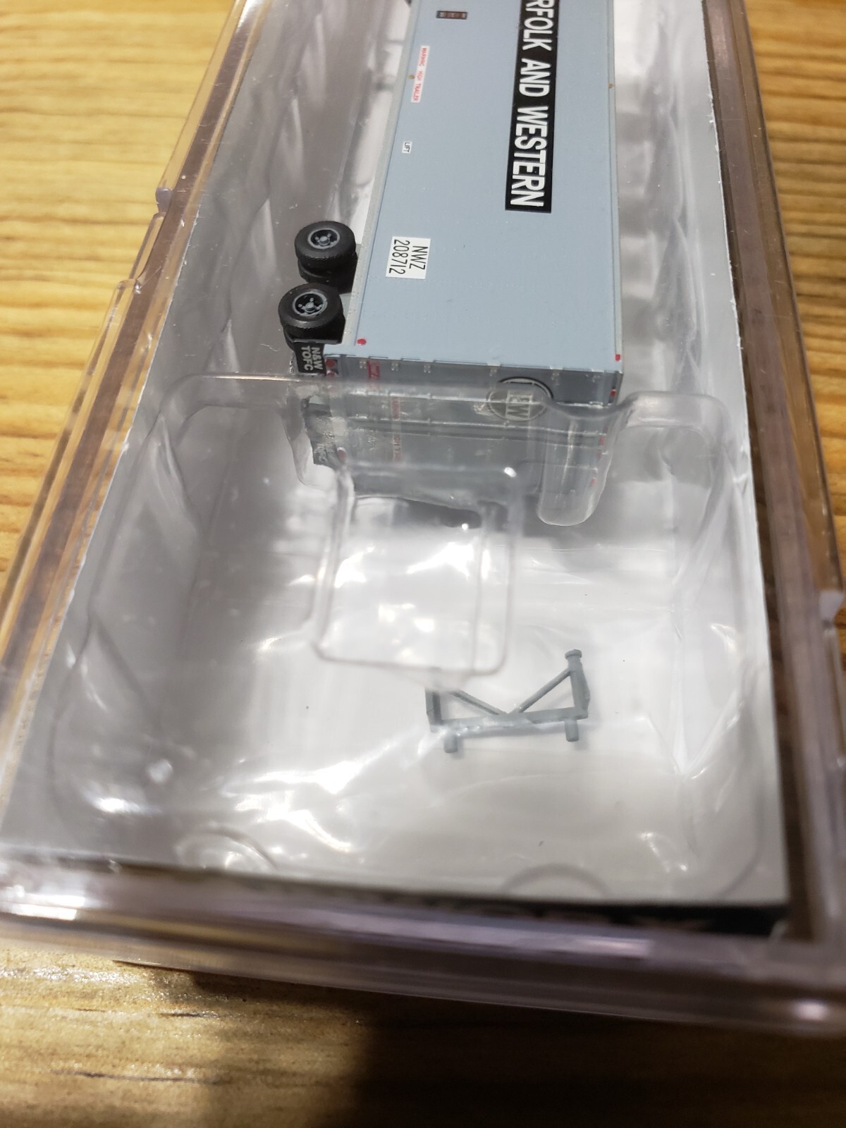 N Scale Trainworx 40327 Norfolk & Western N&W 40 foot drop frame ...