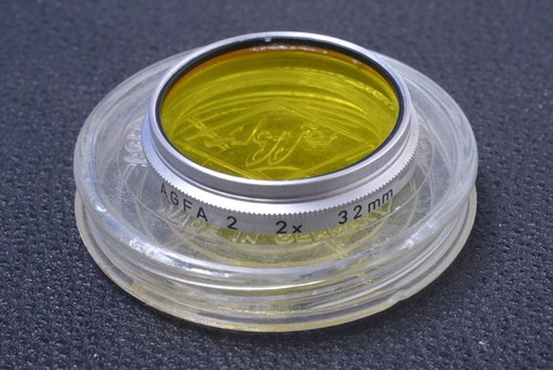 AGFA YELLOW 2X 32MM FILTER GENUINE LENS OR CAMERA PUSH ON W/ KEEPER 107 ...