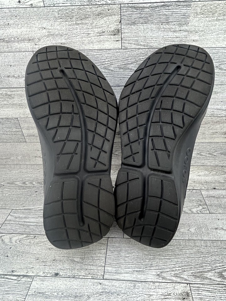 Oofos OOMG eeZee Shoes Mens Size 10 Black Slip On Recovery Athletic ...