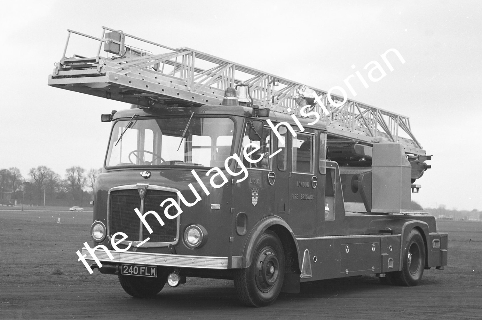 THH Truck Photos - AEC - London Fire Brigade. | eBay