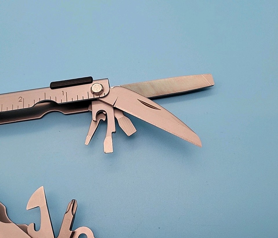 Gerber MP600 Multiplier Multi-Tool w/ Sheath - Needle Nose -Carbide ...