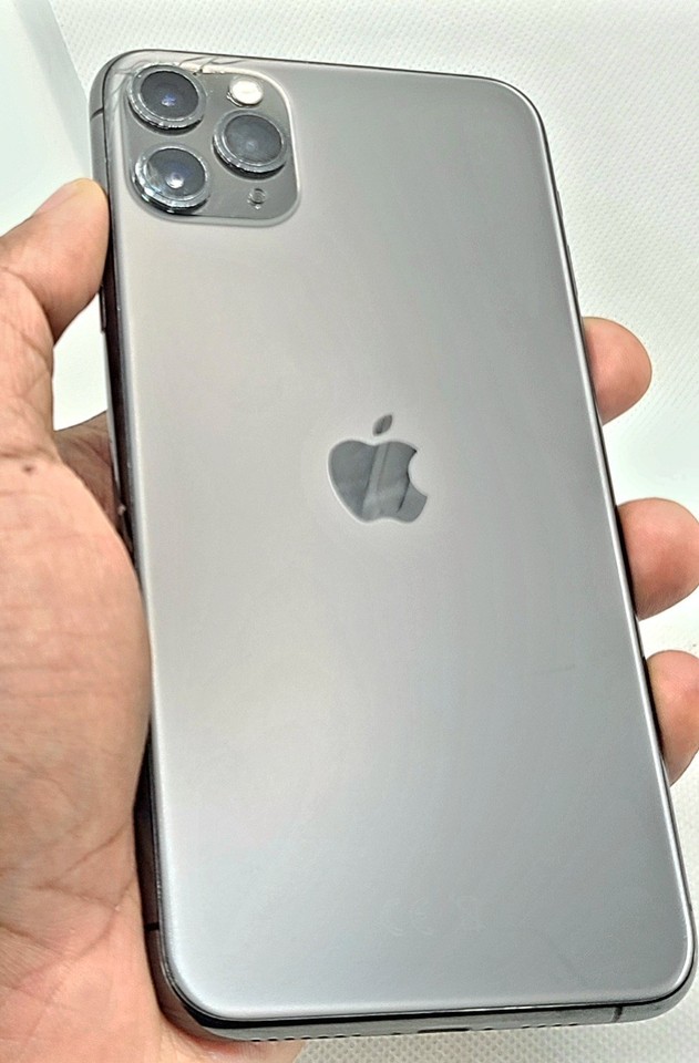 Apple iPhone 11 Pro Max 64GB Unlocked Space Grey Free shipping Read! | eBay