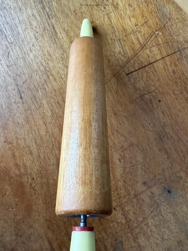 Vintage 10" Wood Rolling Pin Plastic Yellow & Red Handles 50's 17” | eBay