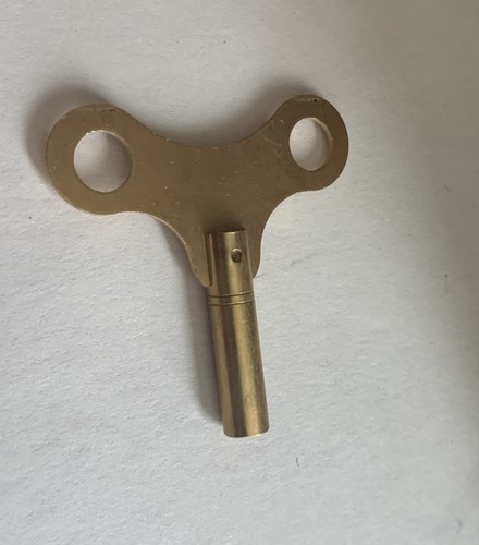 Vintage Linden Wind Up Mantle Clock. (Works, Parts Only, Needs Pendulum ...