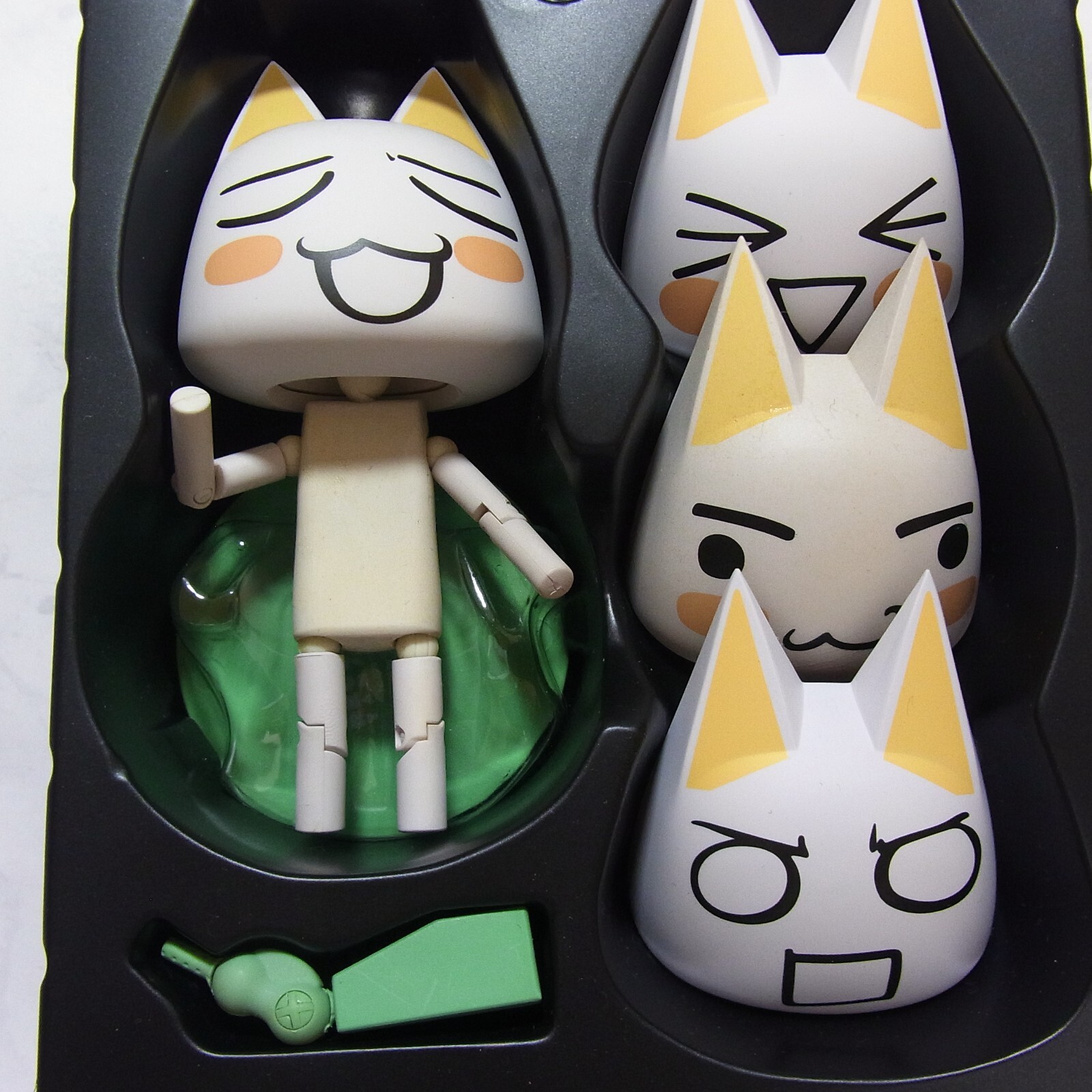 Revoltech Yamaguchi No.29 Doko Demo Issyo Inoue White cat Toro Figure ...