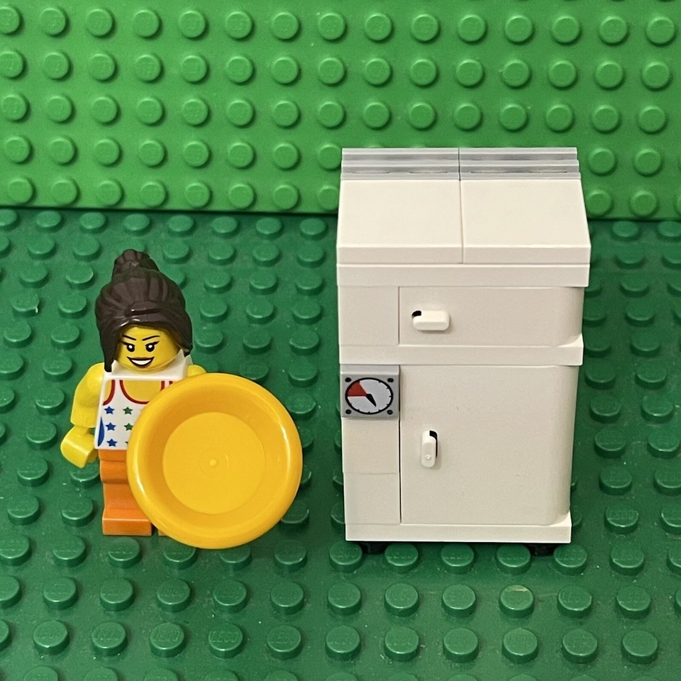 Lego City Home Kitchen Refrigerator With Top Freezer / Fridge,Female ...