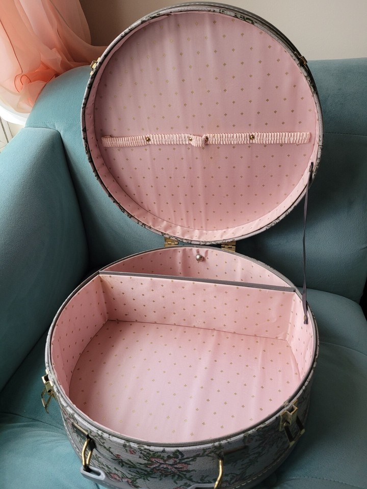 Vintage Round 14.5" Glam Suitcase Gray w Roses & Pink Interior Luggage ...