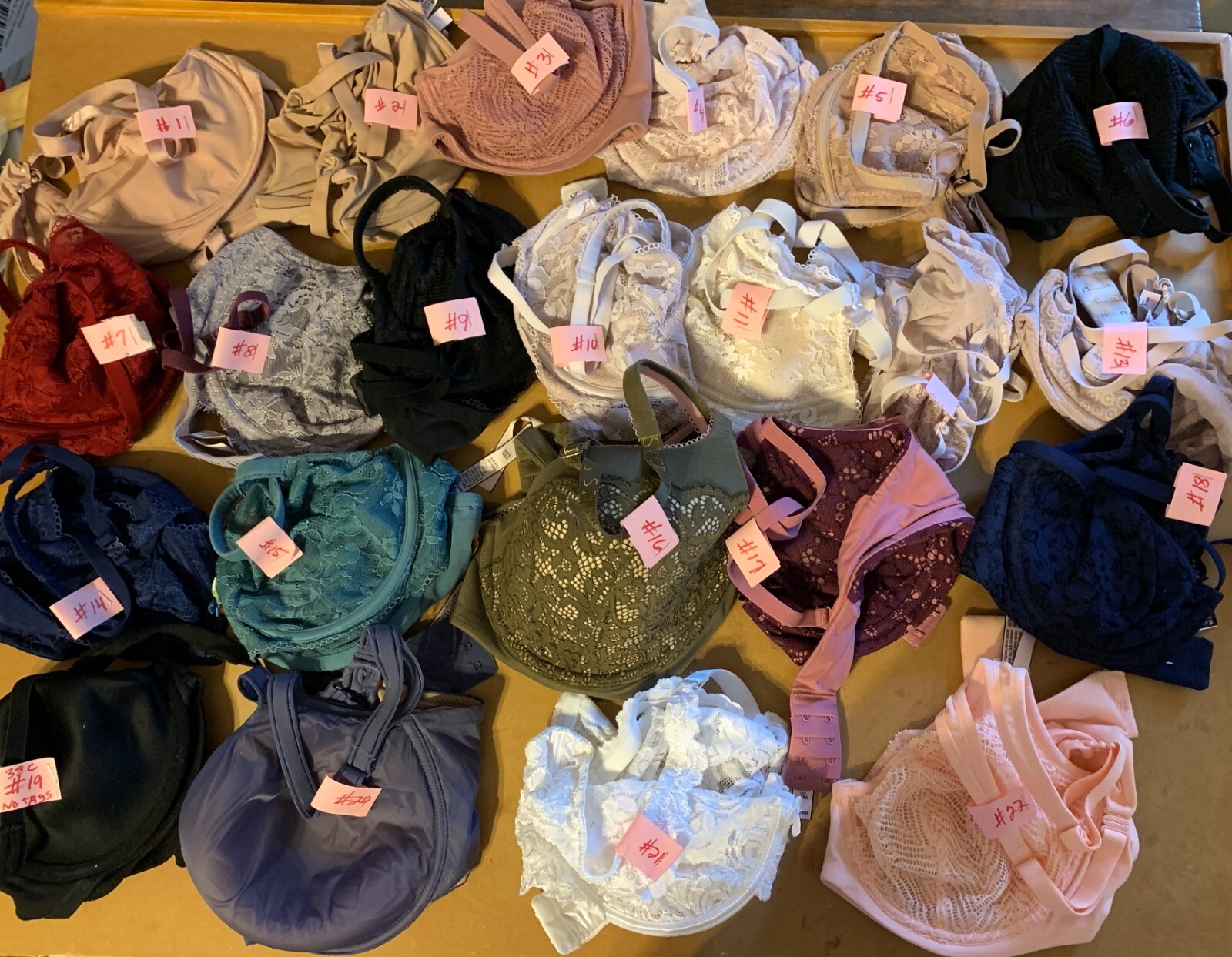 22 Diff Pre-Owned Victoria Secret Underwire Bras-Sizes 38C, 38D &40 D ...