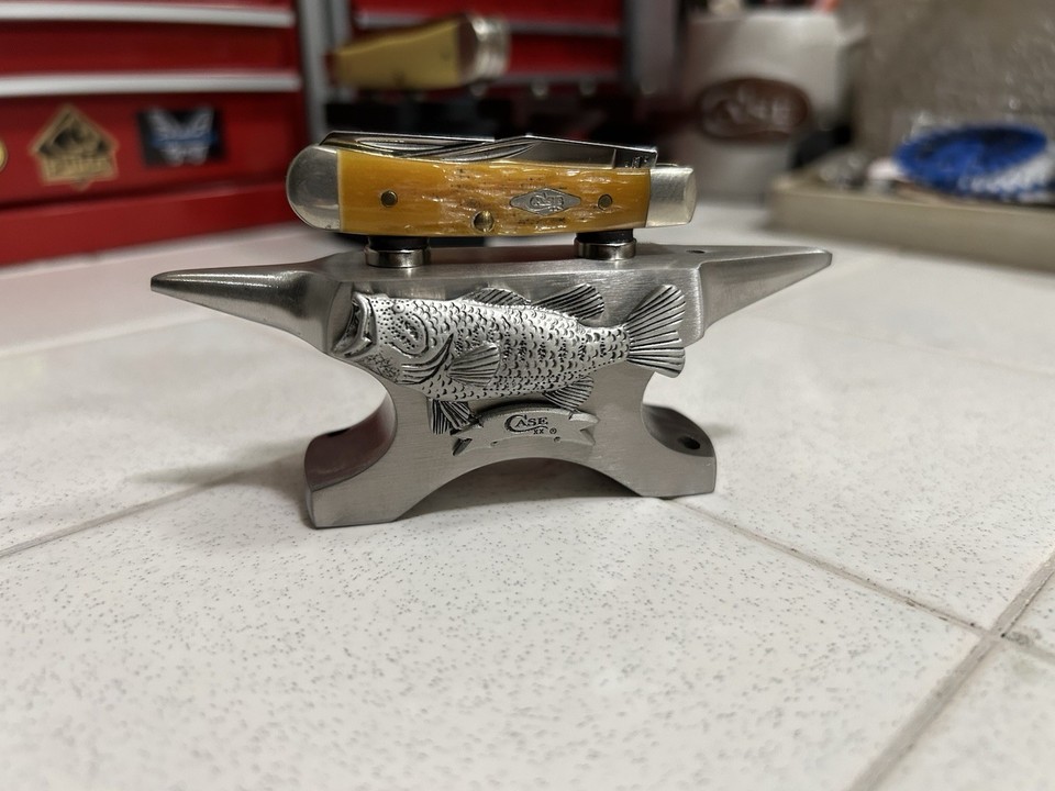 Case XX Double Horn Anvil Knife Display Magnet Holder 1Lb No Knife | eBay