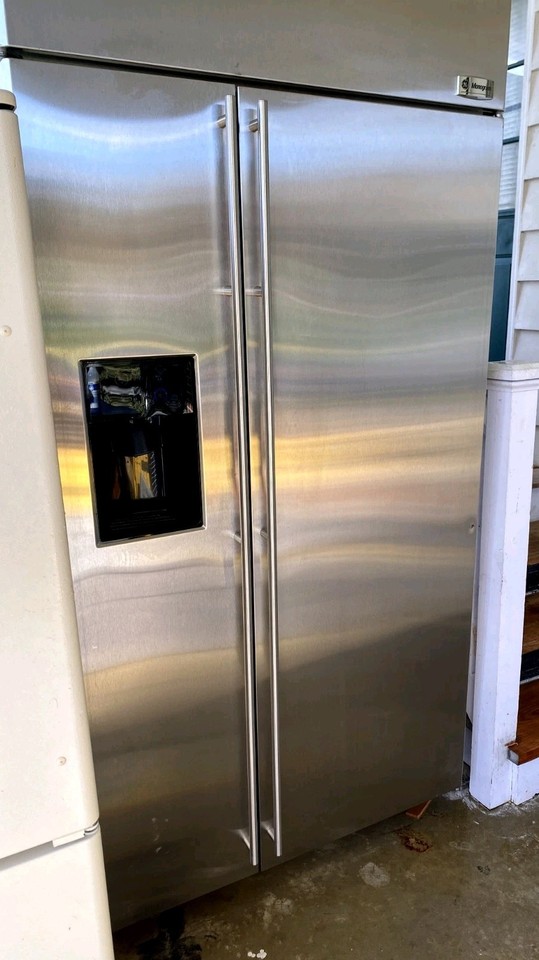 GE Monogram 42" Stainless Steel Built In Refrigerator Counter Depth ...