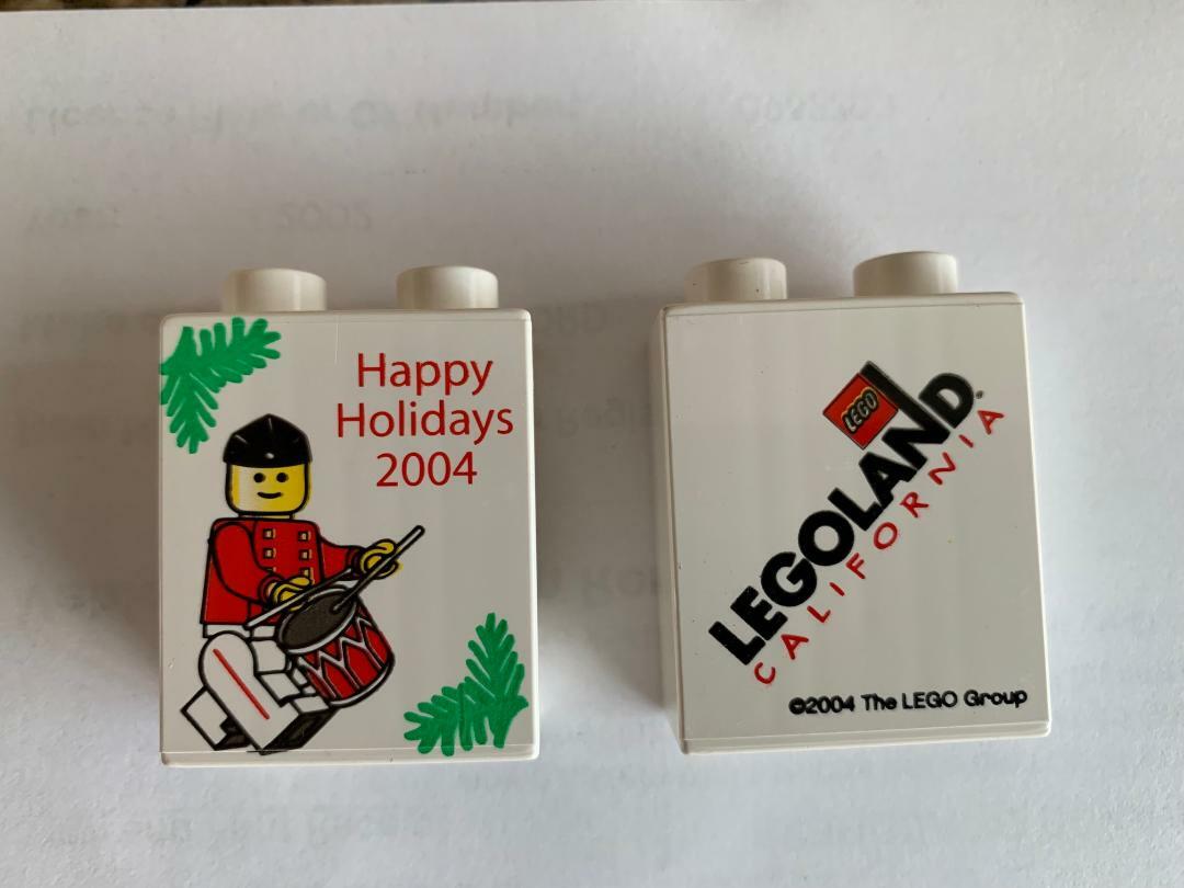 Lego Duplo Promotional Brick with Happy Holidays 2004 Legoland Pattern ...