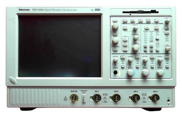Tektronix TDS5104 1GHz 4 Channel Digital Oscilloscope for sale online ...