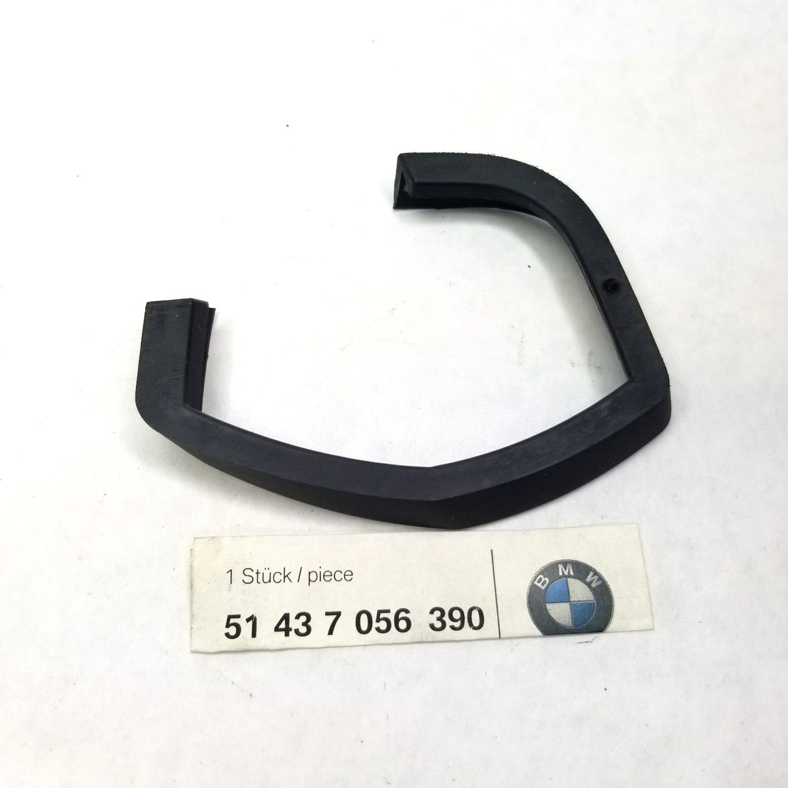Genuine BMW Intermediate Ring Right Side - 51437056390 - Schwarz Black ...