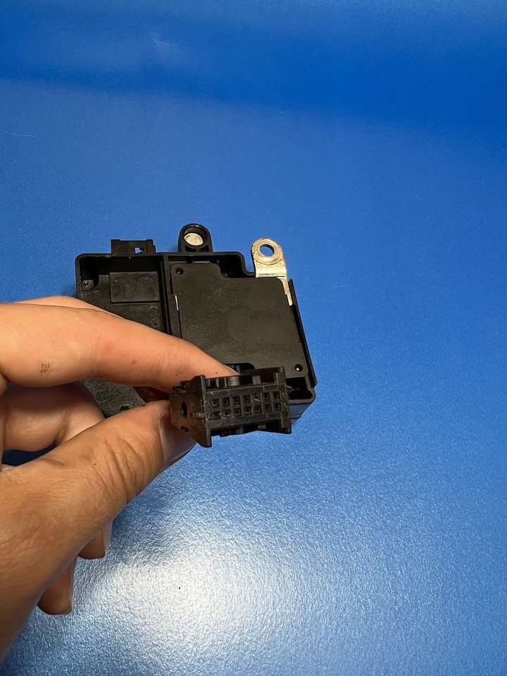 2003-2006 Mercedes-Benz E320 E350 E500 E55 Battery Control Load Module ...