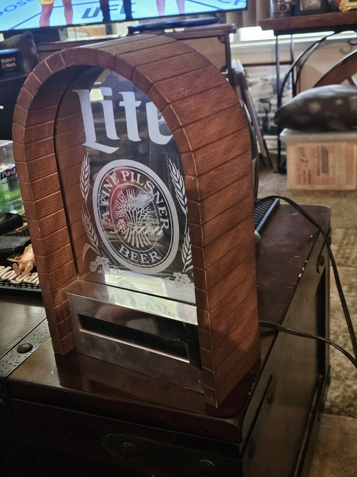 Vintage MILLER LITE Beer Great taste Less Filling Lighted sign rare bar ...
