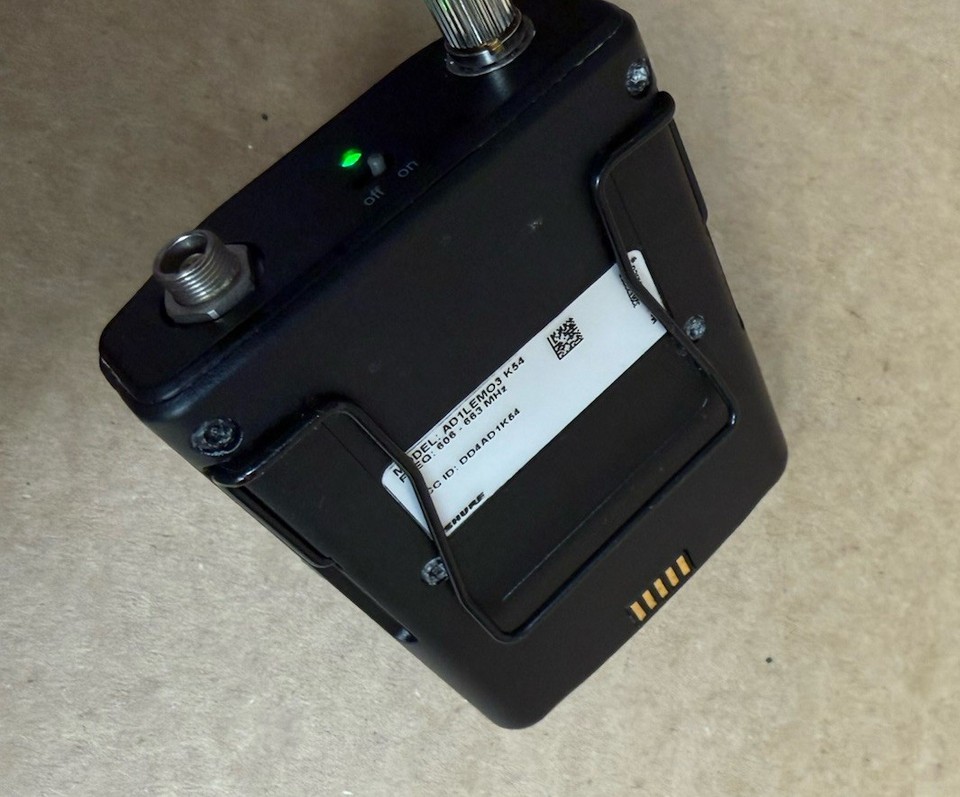 Shure AD1 Bodypack Transmitter AD1LEMO K54 606-663MHZ | eBay