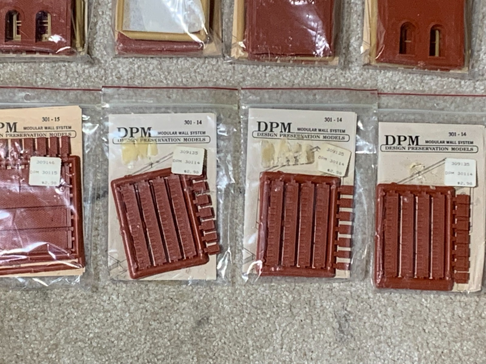Lot of 17 - HO 1/87 Scale DPM Modular Wall Sections Windows Building ...
