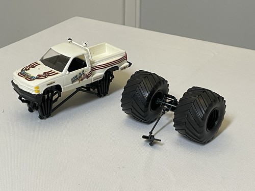 AMT USA-1 Monster Truck SnapFast Chevy C1500 Model 1/32 Parts Lot Body ...