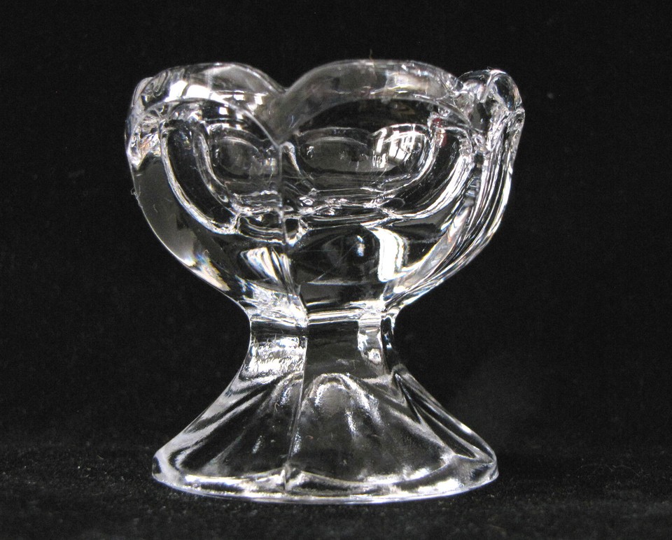 SALT Duncan Miller Vintage COLONIAL Glass Scalloped Open Footed Salt ...