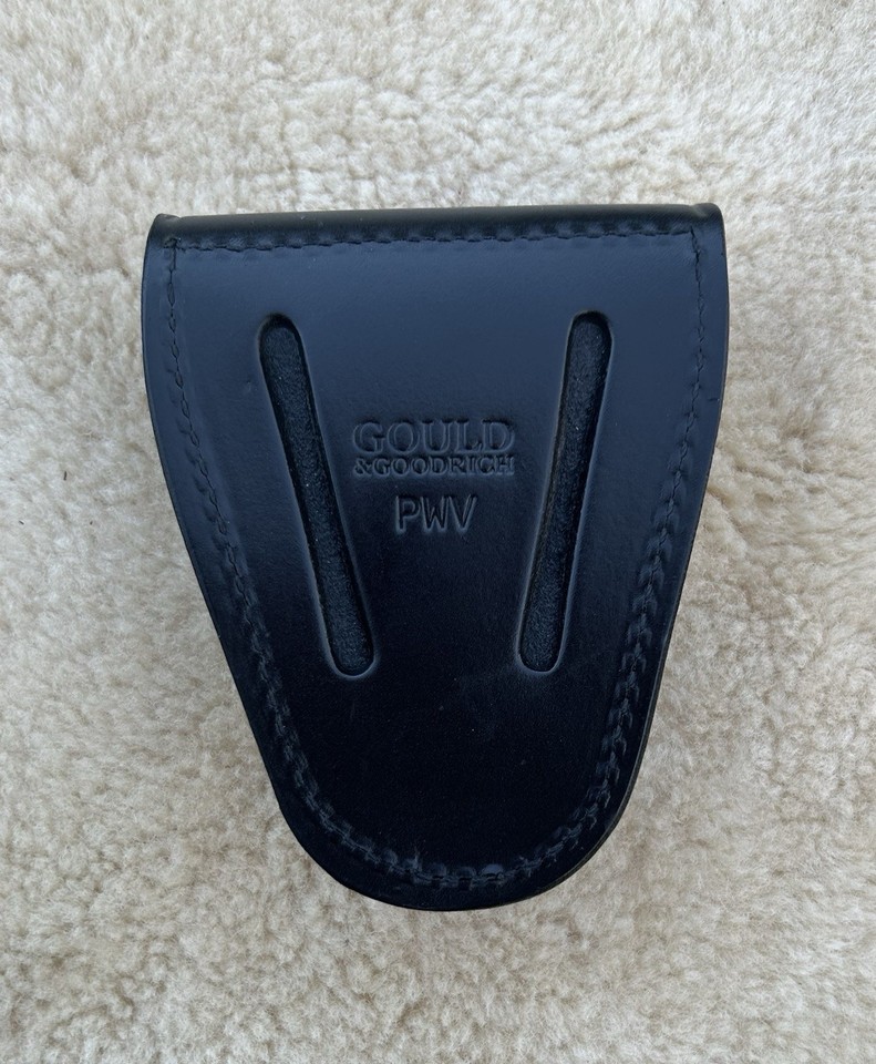 Gould & Goodrich PWV Handcuff Case Plain Leather Black Belt Loop Police ...