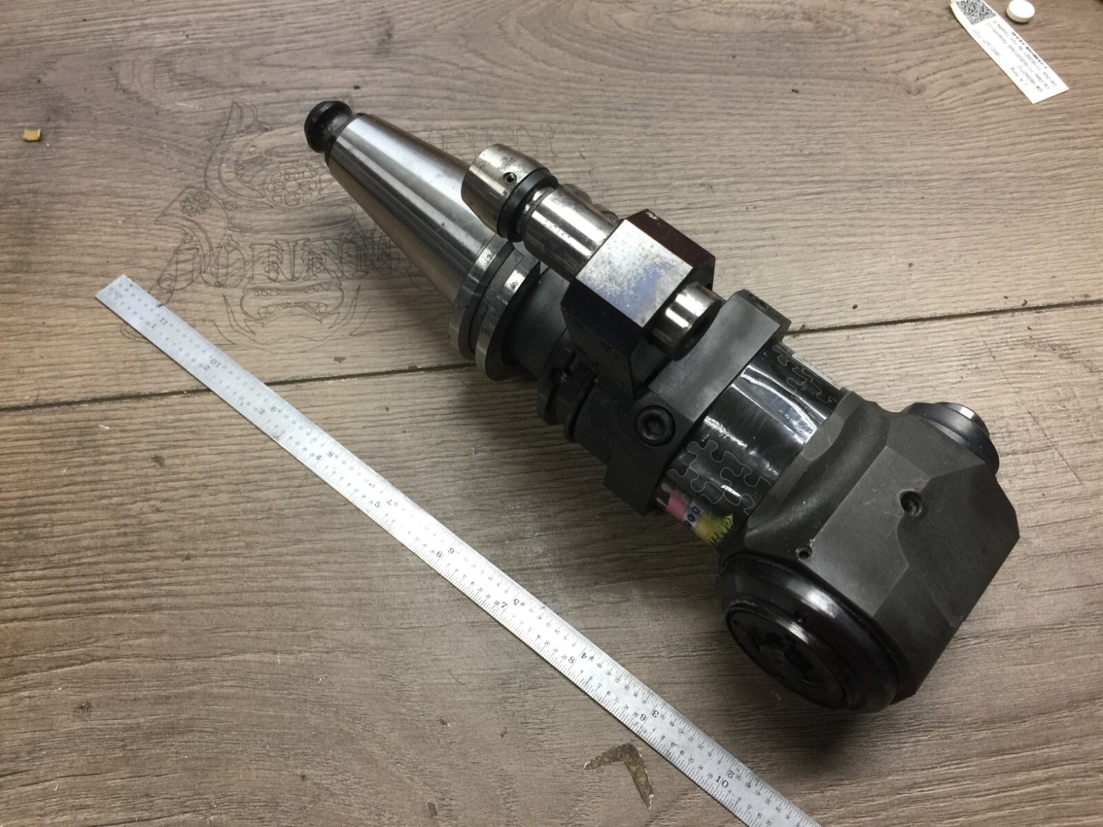 LYNDEX MST RIGHT ANGLE MILLING HEAD W/ CAT 40 SHANK - HAS TAPPING ...