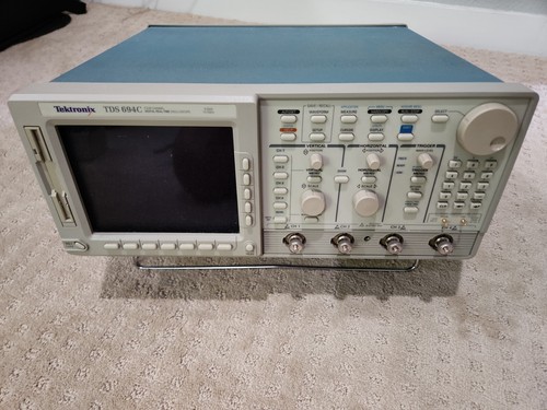 Tektronix TDS694C Digital Oscilloscope 3GHz Real Time 4 Channel HDD FDD ...