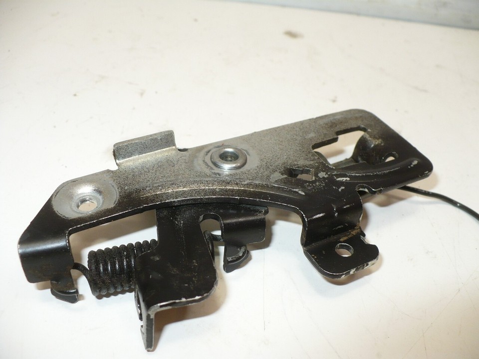 BRIGGS AND STRATTON 123K02 0513 E1 ENGINE FLYWHEEL BRAKE IN USED ...