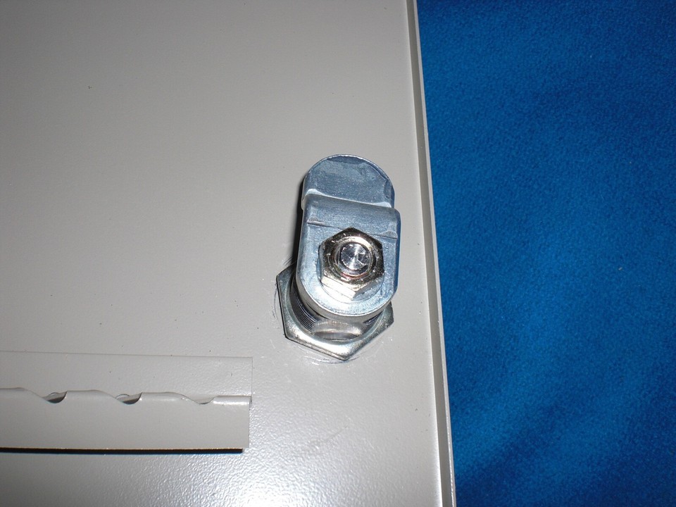 MMF KEKAB w/HIGH SECURITY MEDECO® LOCK Wall Mounted 40 Tag Key Cabinet ...